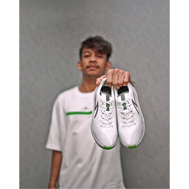 Jual Sepatu Futsal [SPECIAL EDITION] - Specs Futsal LS Omega SE ...
