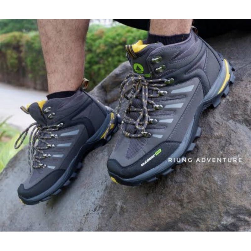 Jual Sepatu Gunung Outdoor Pro Lynk Grey Sepatu Hiking Camping Tracking ...