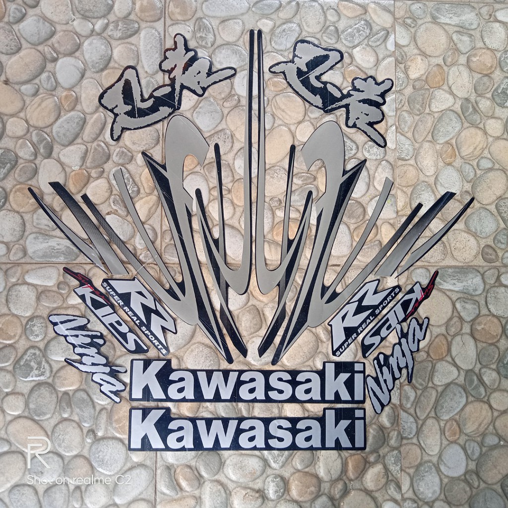 Jual stiker striping motor kawasaki ninja rr 2011 cacing hitam | Shopee ...