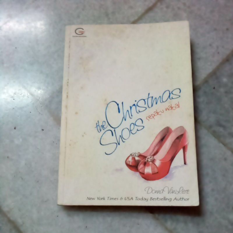 Jual The Christmas Shoes - Sepatu Natal (Donna VanLierre) | Shopee ...