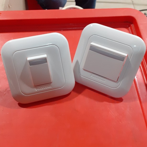 Jual PANASONIC Wide Series Saklar Engkel Tunggal Hotel (2Way) Mata ...