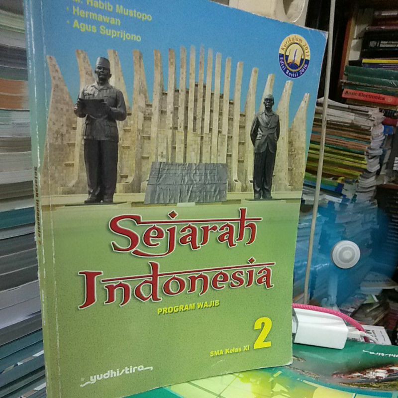 Jual BUKU SEJARAH INDONESIA Wajib, KELAS 11/XI/2 SMA REVISI YUDHISTIRA | Shopee Indonesia