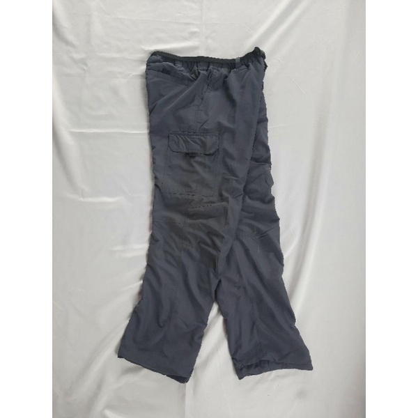 Jual Cargo Uniqlo Abu" | Shopee Indonesia