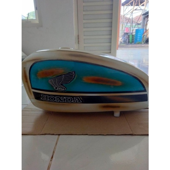 Jual TANGKI CB CAT PUTIH BIRU BLADUS | Shopee Indonesia
