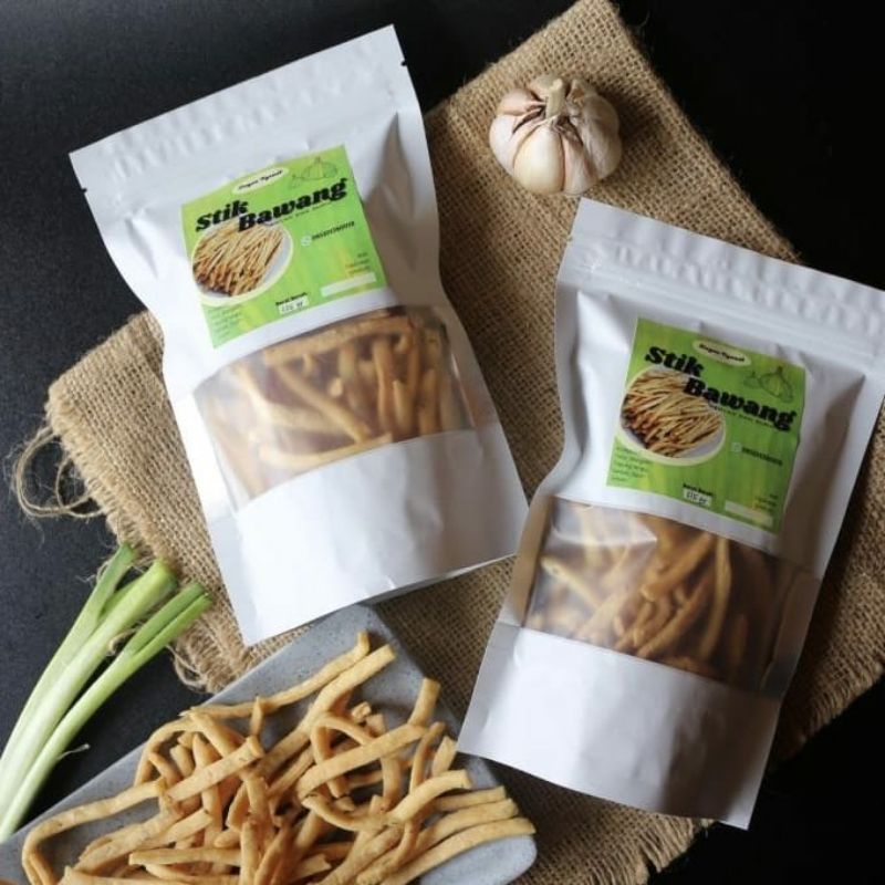 Jual Stik Bawang Daun Seledri - Gurih Renyah - Oleh Oleh Khas Malang ...