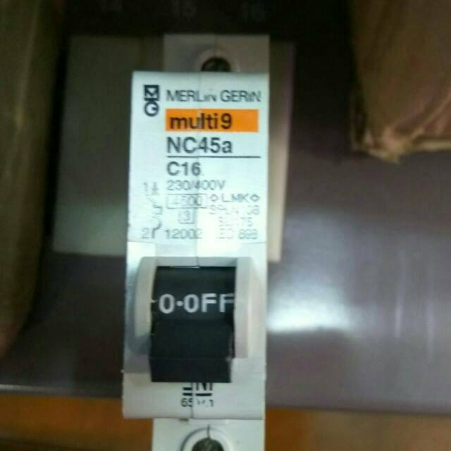 Jual MCB Merlin Gerin NC45a/NC45N 1 Pas 16A LMK/SNI | Shopee Indonesia