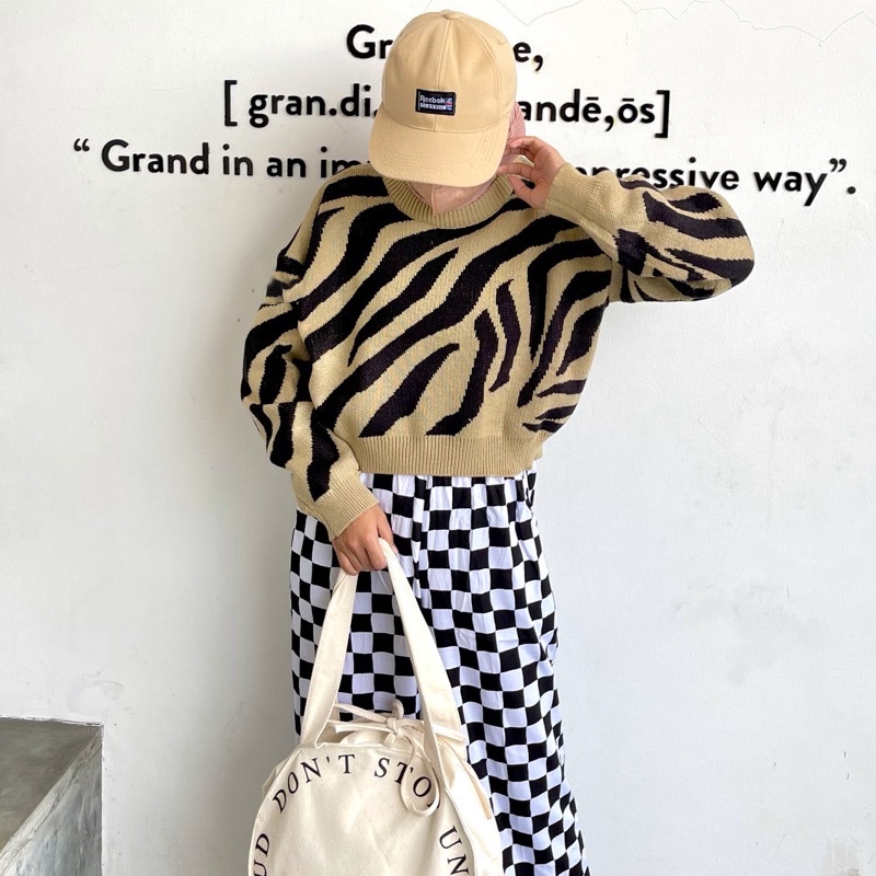 Jual Sweater Rajut Crop Motif Zebra Twister Garis Wanita Knit Tebal Premium Oversized Murah