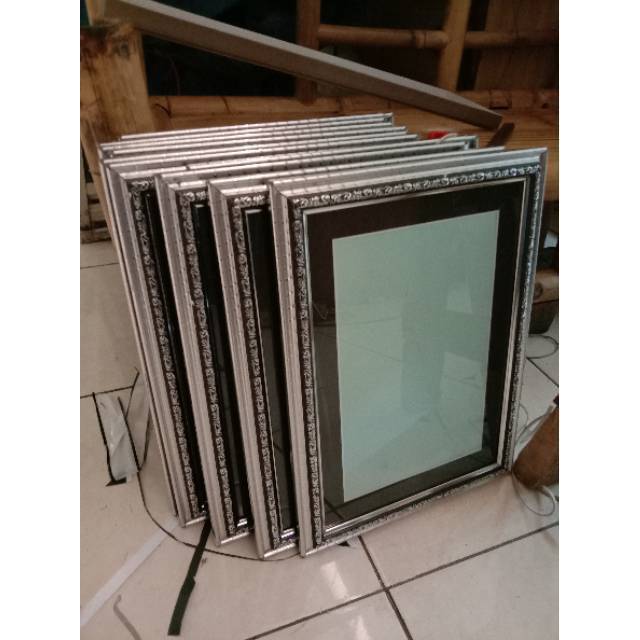 Jual PIGURA FRAME 10Rs 10R+ 10R jumbo UKURAN 25CM X 35CM PLUS LIST BACKGROUND HITAM PUTIH foto ...
