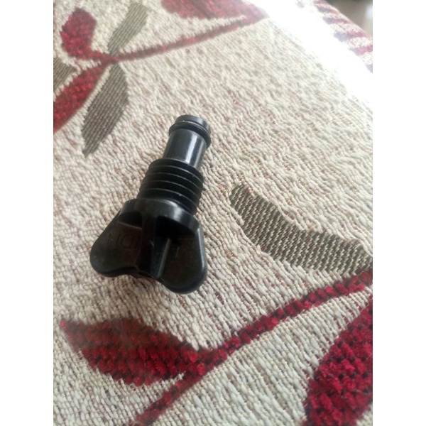 Jual tutup kran bawah radiator kran pembuangan air radiator universal ...