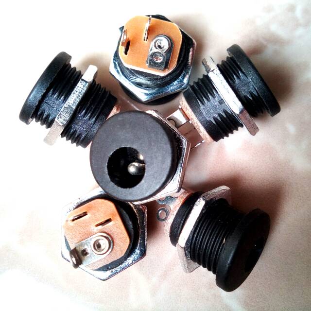 Jual Socket power DC IN Bulat 2,1x5,5mm | Shopee Indonesia