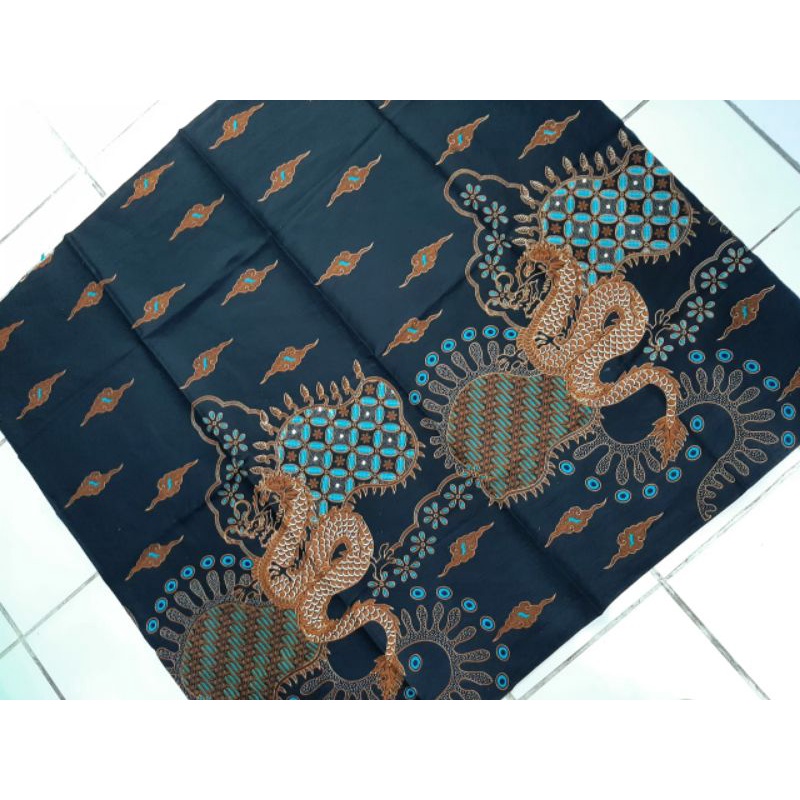 Jual KAIN BATIK KATUN MOTIF NAGA SERI WARNA DASAR HITAM TERBARU ...