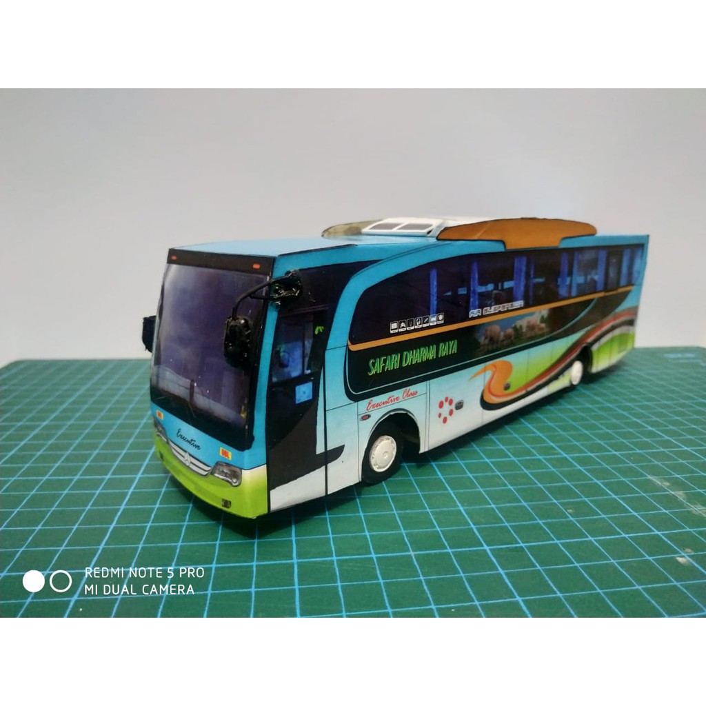Jual Miniatur Bus Safari Dharma Raya Classic (Papercraft) | Shopee ...