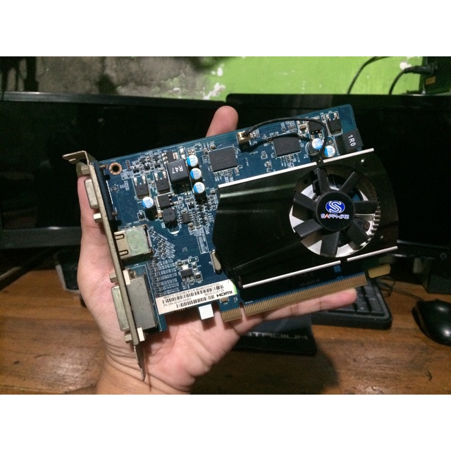 Jual VGA Sapphire AMD Radeon HD 5570 1Gb 128bit DDR3 | Shopee Indonesia