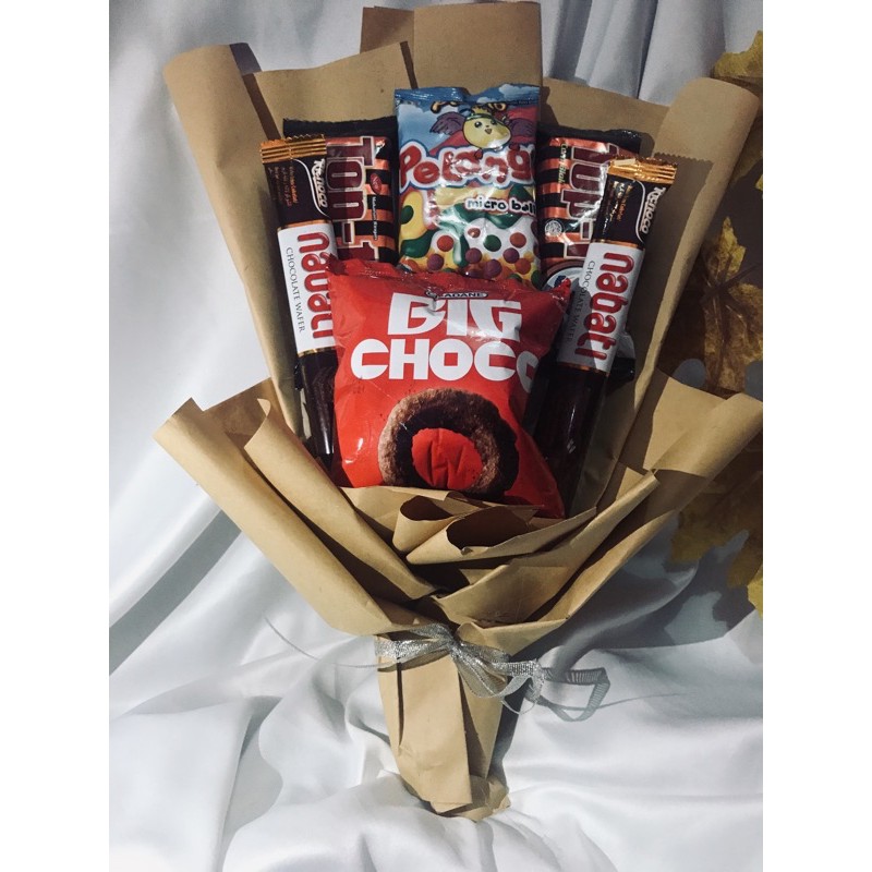 Jual Bucket snack besar wisuda ulangtahun | buket jajanan anak | bouqet ...