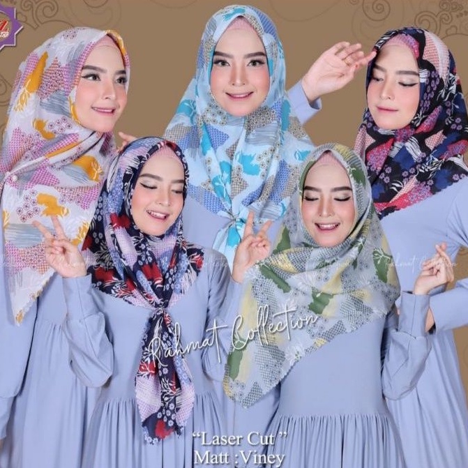 Jual JILBAB SEGIEMPAT BELLA SQUARE MOTIF LASER CUT/JAHIT TEPI | Shopee ...