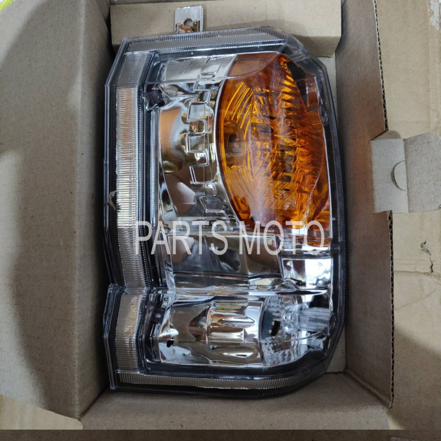 Jual lampu sein elf macan elf nkr 71 | Shopee Indonesia