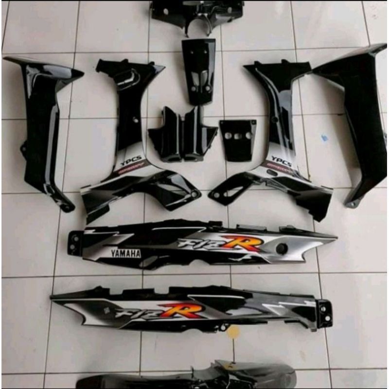 Jual KAP BODY FIZ R FULLBODY HALUS FIZ R WARNA HITAM DAN STRIPING ...