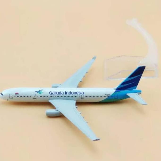 Jual MAINAN Garuda Indonesia Airlines Airbus A330 330 Maskapai Miniatur ...