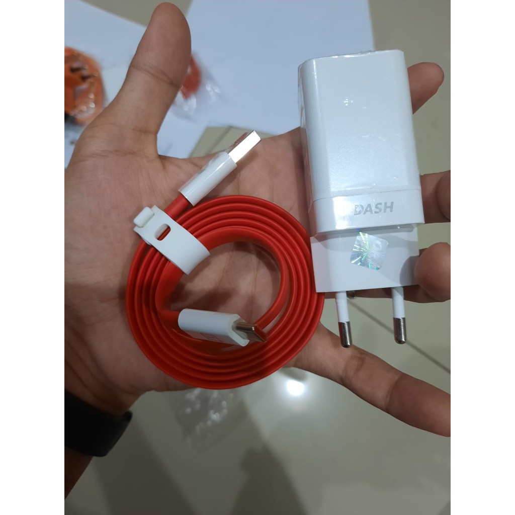 Jual Charger OnePlus DASH Charger DC0504B1GB + Type C Cable DASH ...