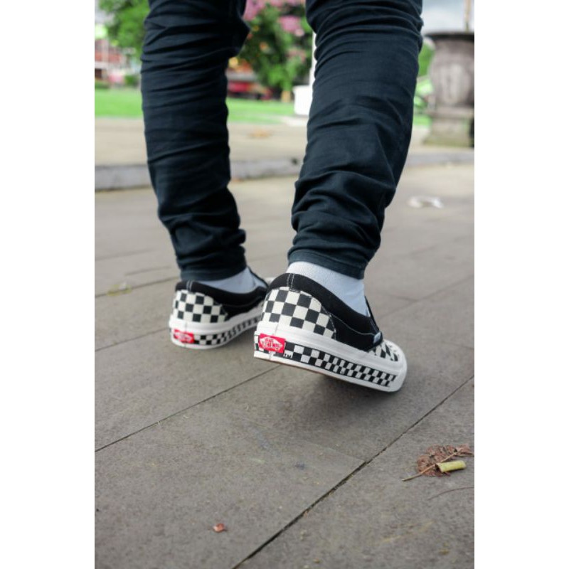 Jual Vans Slip ON Nextor Checkerboard Black White | Shopee Indonesia