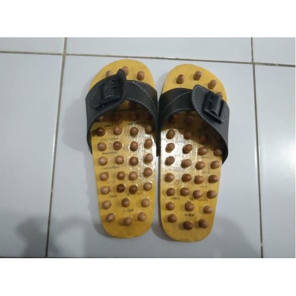 Jual Sandal Rematik Kayu, Alas Kaki Kesehatan, Sendal Pijat Terapi ...