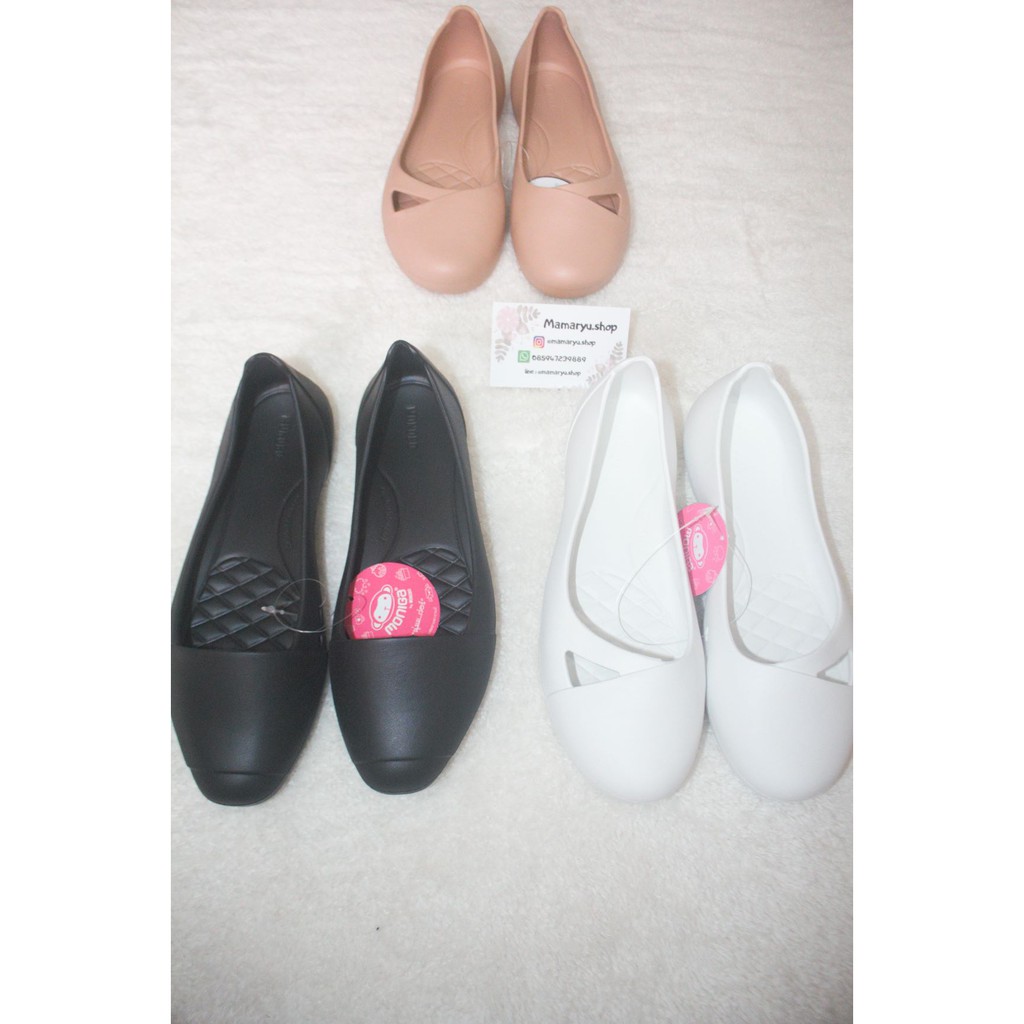 Jual Flatshoes sepatu wanita dari karet terbaik merk Monobo original ...