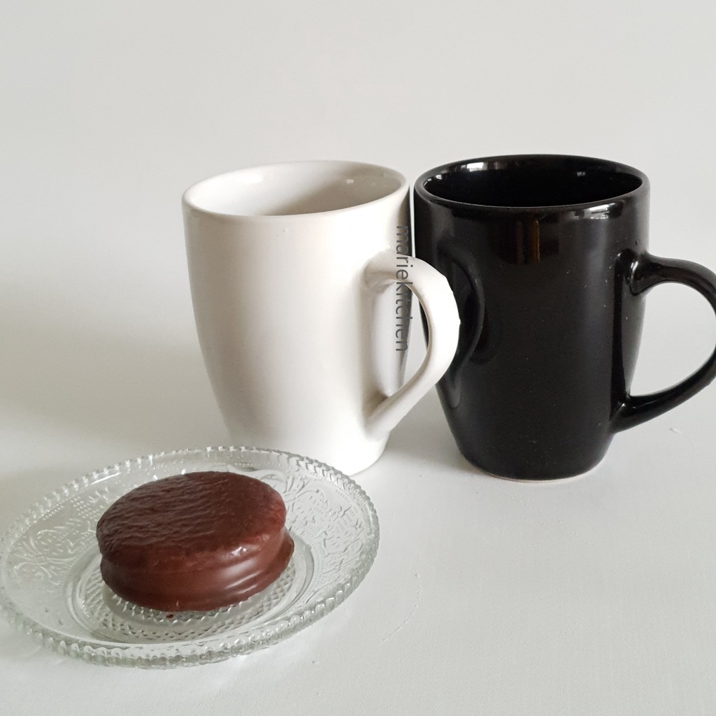 Jual 325 ML - GELAS KERAMIK HITAM POLOS COREL COATING / MUG KERAMIK ...