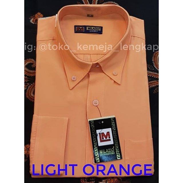 Jual Kemeja pria warna oren muda / oren peach polos untuk lengan ...