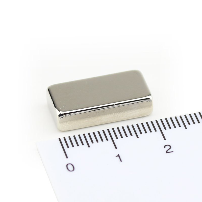 Jual Magnet mahnet Kotak 20x10x5mm 20x10x5 kuat putih Strong Neodymium ...
