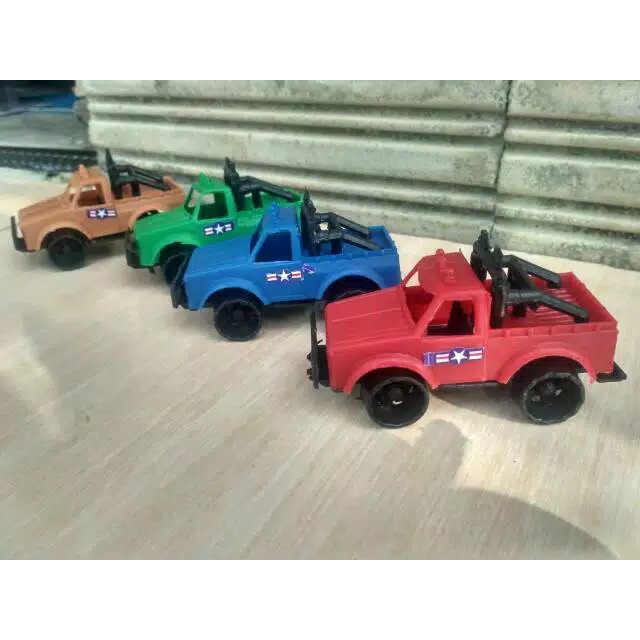 Jual Mainan mobil Jeep Army Jadul era 90an / Mainan Mobil Jeep Militer ...