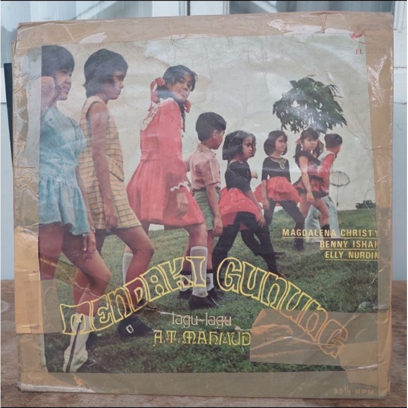 Jual Vinyl Piringan Hitam Lagu Anak Magdalena Christy,Benny Ishak dll ...