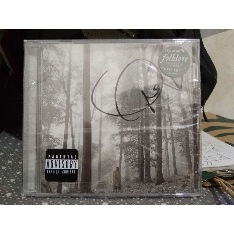 Jual Taylor Swift - folklore in the trees SIGNED LIMITED EDTION (READY STOCK) | Shopee Indonesia