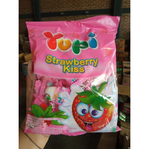 Jual Yupi Strawberry Kiss (1 pack isi 50 butir) | Shopee Indonesia