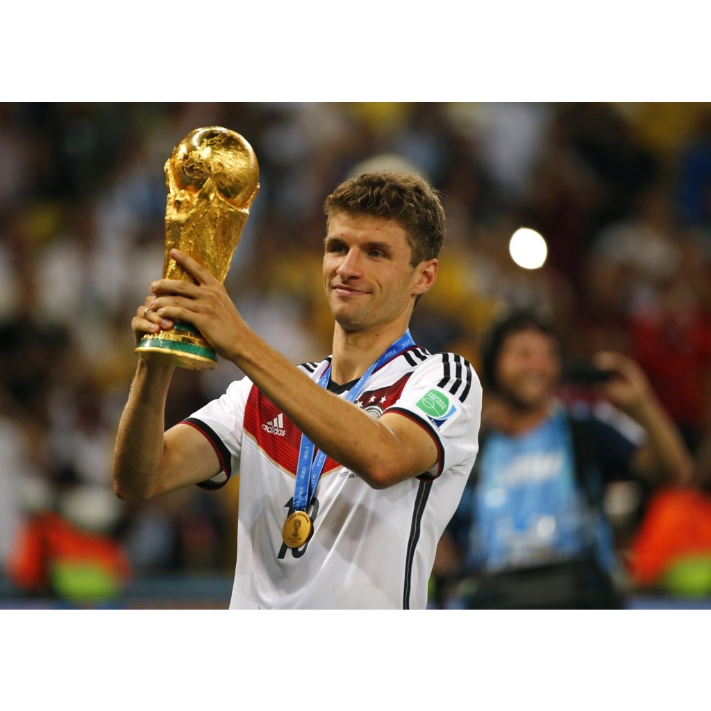 Jual POSTER TERBARU THOMAS MULLER FC BAYERN MUNCHEN / TIMNAS GERMAN ...