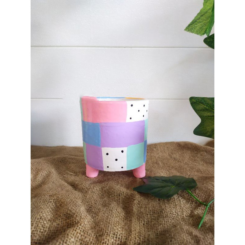 Jual Pot Lukis Kaktus Sukulen Gerabah Bentuk Kaki Karakter Lucu Claypot ...