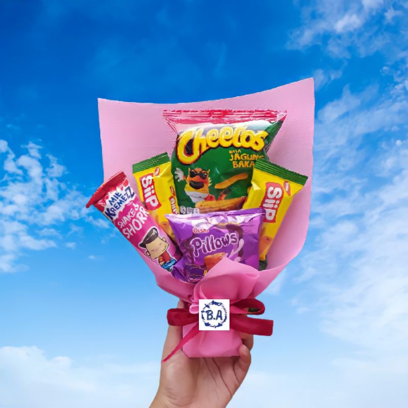 Jual BUKET SNACK MINI LUCU MURCE ULANG TAHUN/WISUDA/BINGKISAN/HADIAH ...