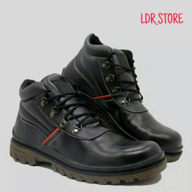 Jual Sepatu pria safety boots blucrat shenron ujung besi tracking ...