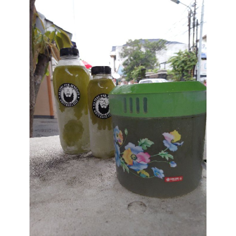 Jual ES TEBU,SARI TEBU, MURNI,TEBU IJO KEMASAN 1/2 LITER | Shopee Indonesia