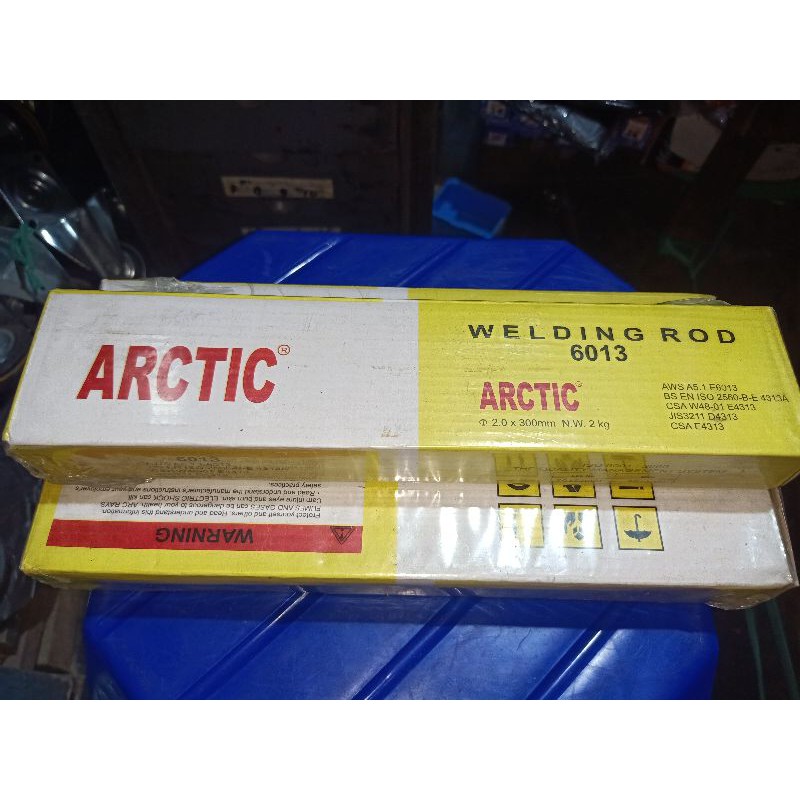 Jual Elektroda kawat las Artic pakan las besi 2mm kemasan 2kg ...