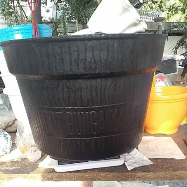 Jual Pot bunga karet yasindo kuda mas 37cm warna hitam | Shopee Indonesia