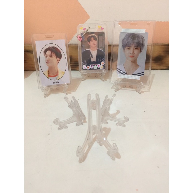 Jual standee acrylic photocard/standee toploader/stand photocard ...