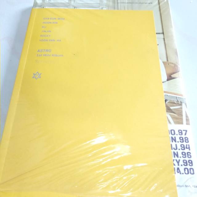 Jual ASTRO - Spring Up Album (Booked) | Shopee Indonesia
