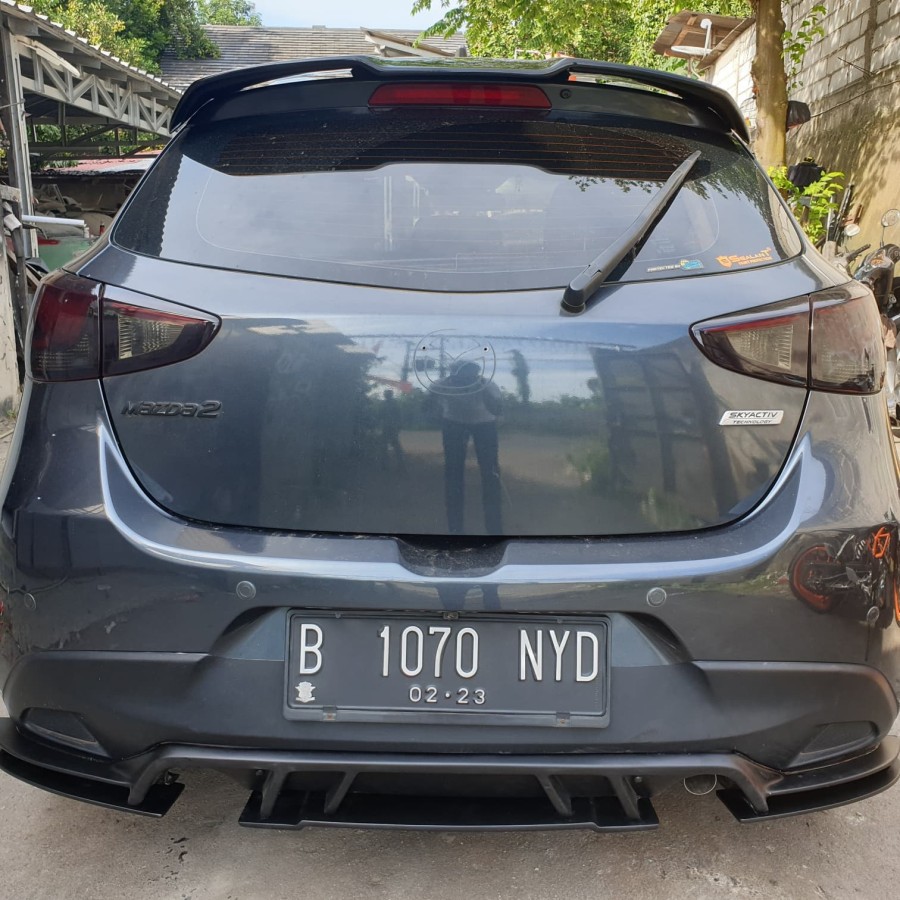 Jual Spoiler wing Mazda 2 skyactiv - Boxza Finish cat | Shopee Indonesia