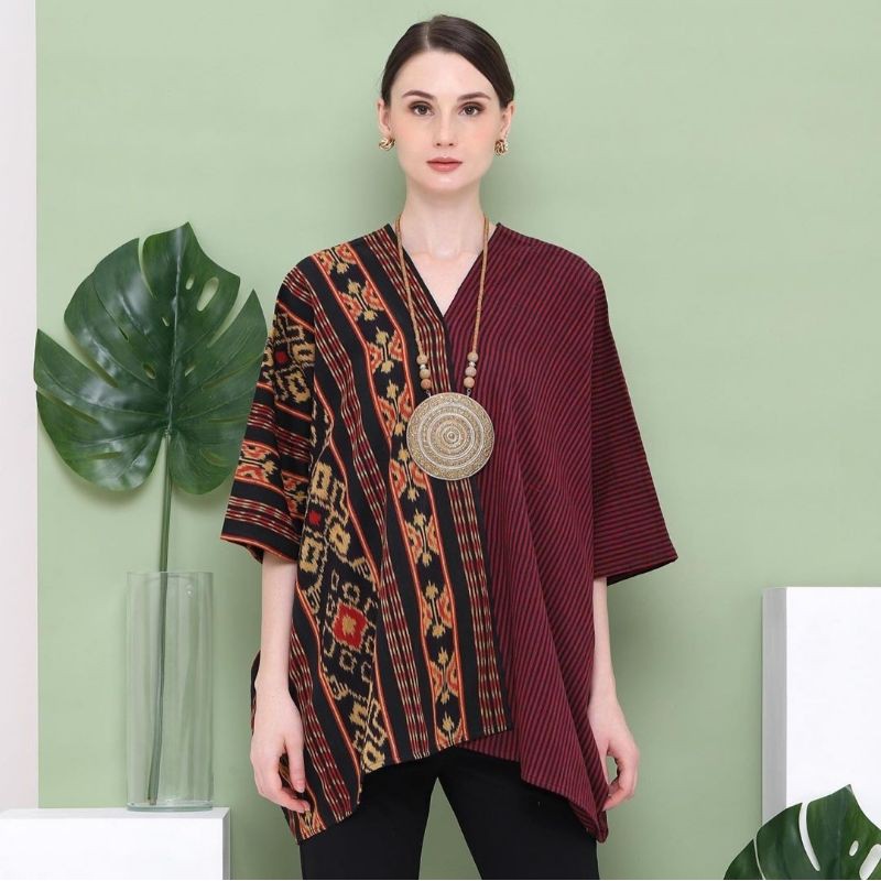 Jual HALF BLOUSE TENUN KOMBINASI LURIK MERAH | Shopee Indonesia