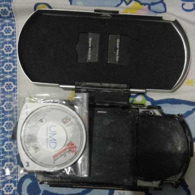 Jual Kaset PSP UMD 50cent bulletproof bonus case patah | Shopee Indonesia