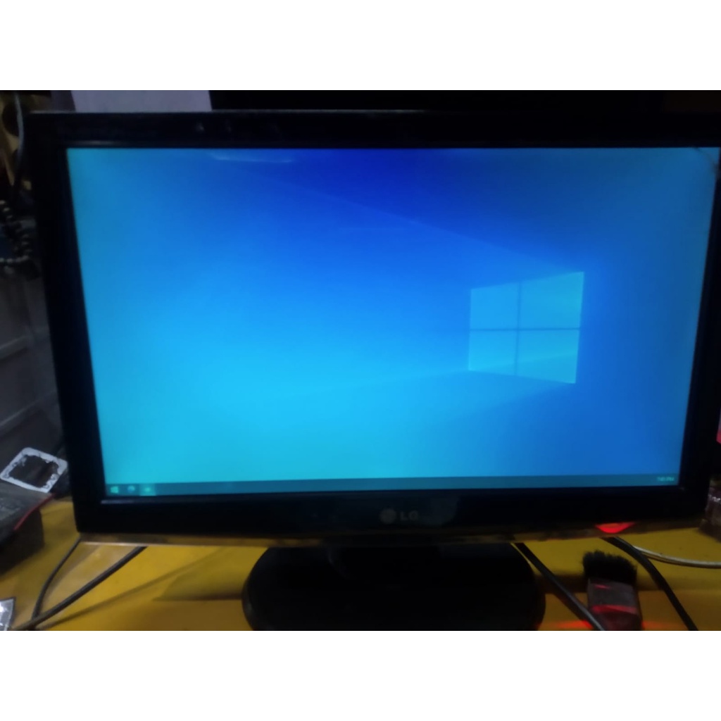Jual Lcd Led Monitor 16-17-19 -22 inch Merk random | Shopee Indonesia