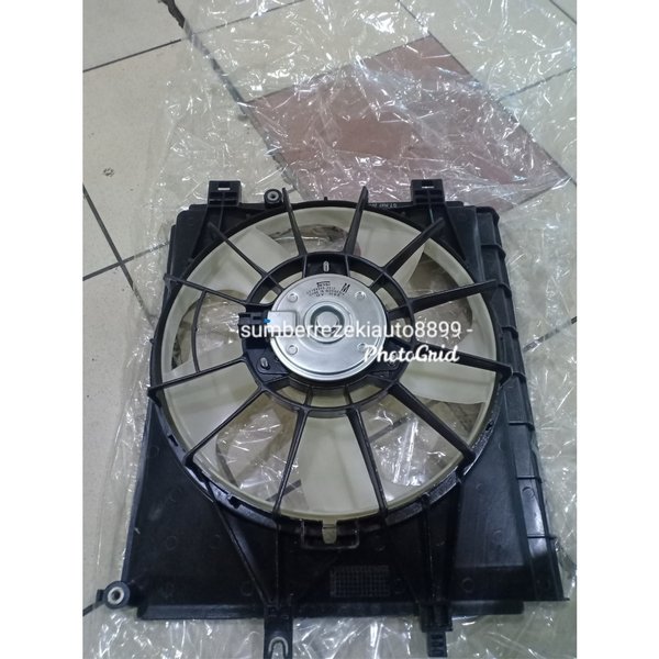 Jual motor fan radiator rumah kipas extra fan komplit calya Sigra original | Shopee Indonesia