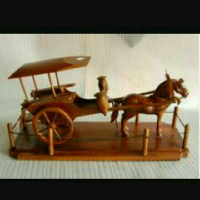 Jual MINIATUR DELMAN DAN KUDA - BAHAN DARI KAYU JATI ASLI | Shopee ...