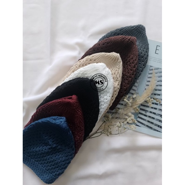 Jual Peci Rajut Arifin dewasa - Kopyah Rajut Dewasa (Ecer) | Shopee ...