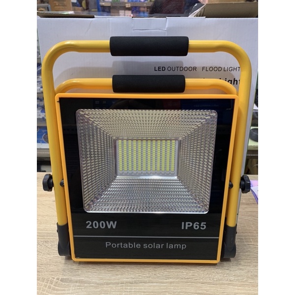 Jual Lampu Emergency Portable Led 200W 200 watt Charge USB + Solar ...